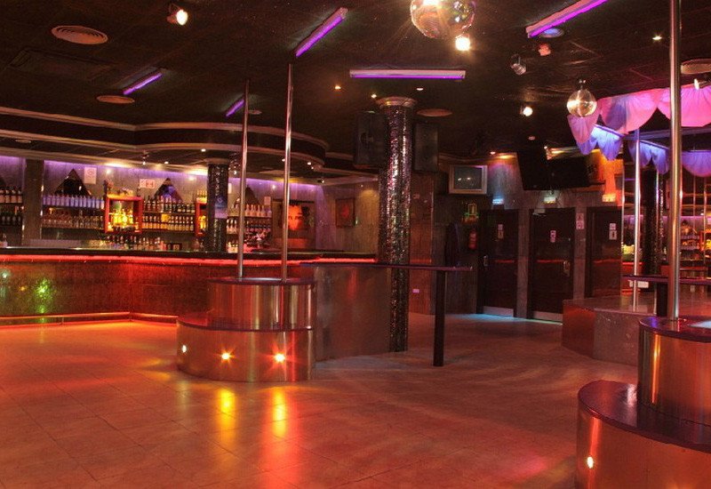 LADY DALLAS ️ Maison Close Jonquera